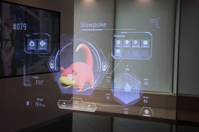 Un Pokédex futuristico al Pokémon Center Tokyo DX - Pokémon Millennium