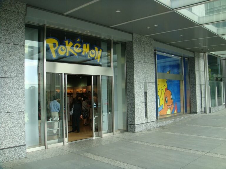 Ecco com'era il primo Pokémon Center di Tokyo nel 1999 - Pokémon Millennium