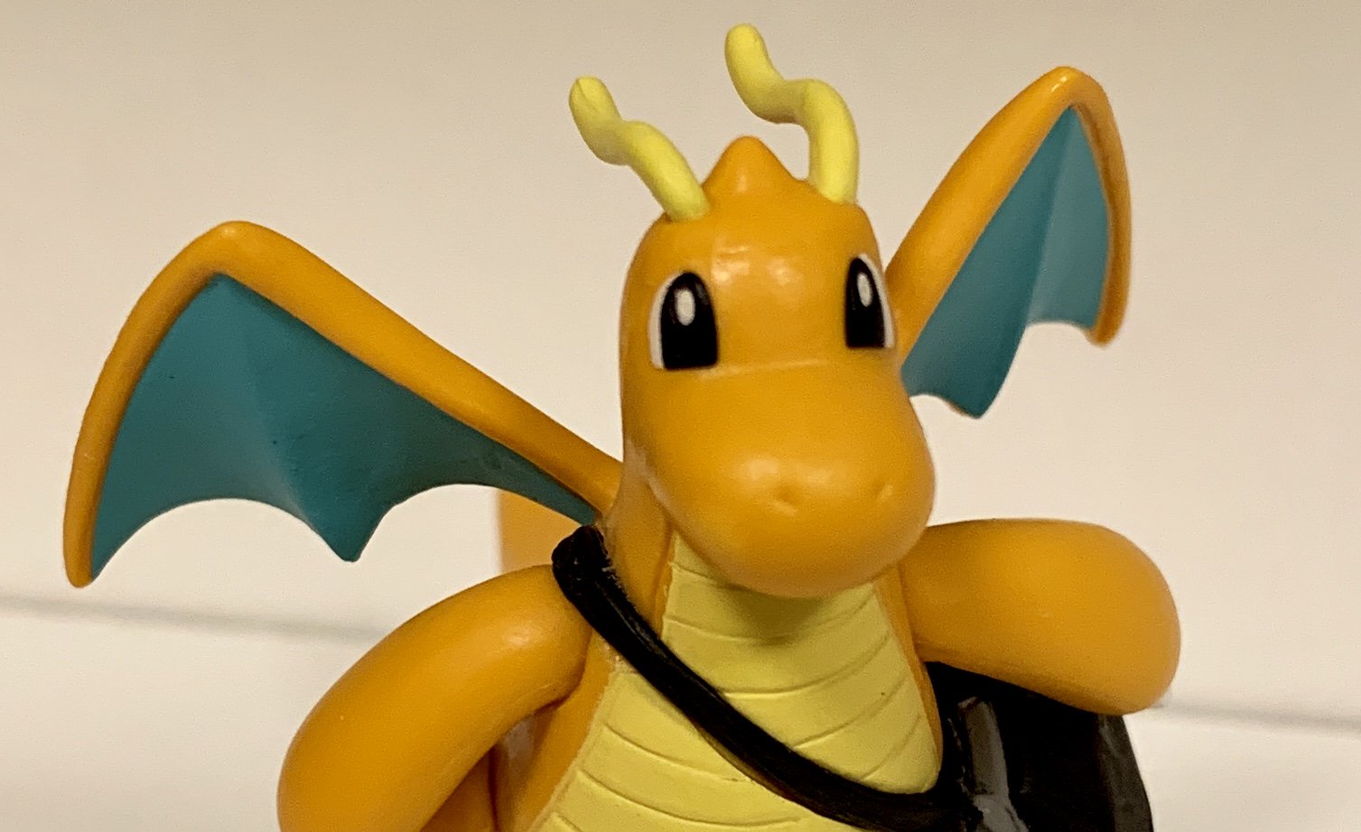 È in arrivo l'action figure di Dragonite postino dal film Mewtwo ...