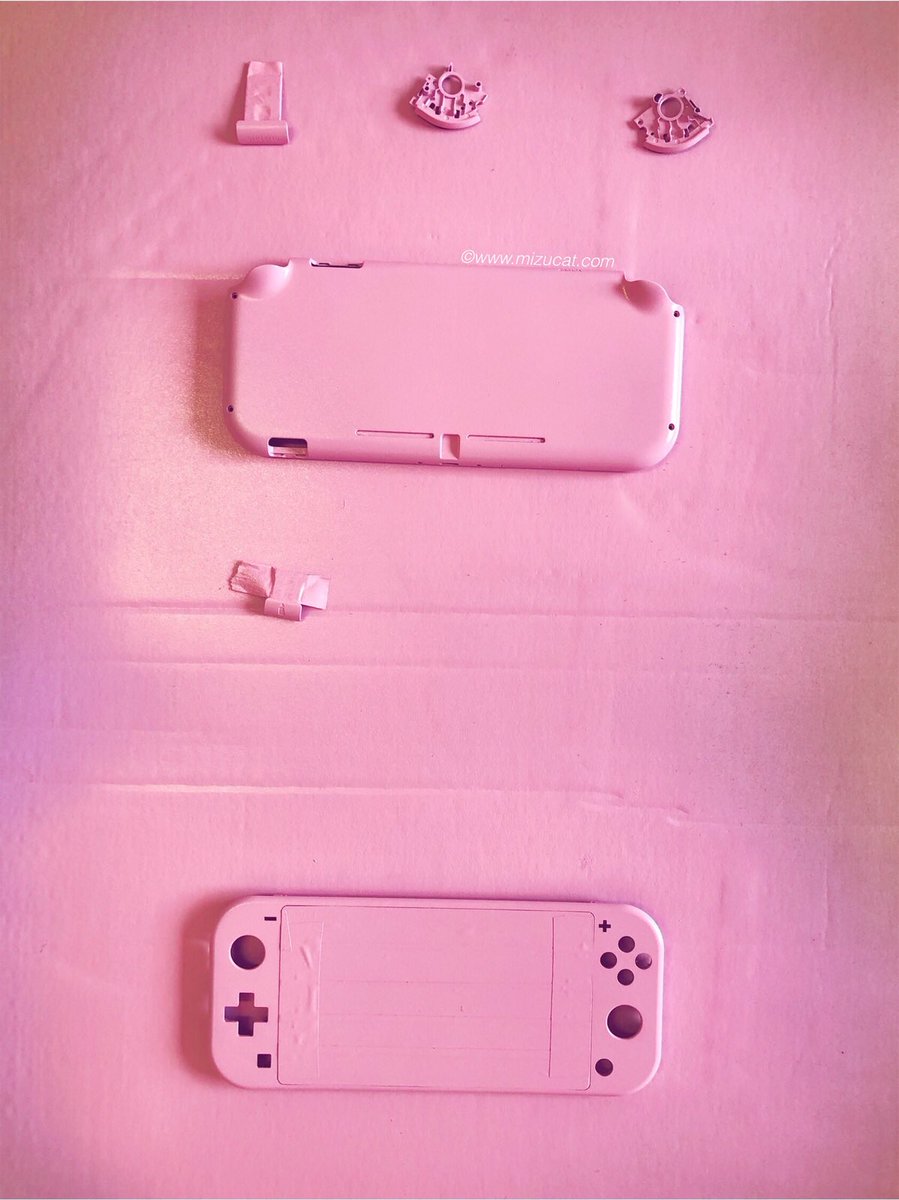 Nintendo Switch Lite Vaporwave è diventata realtà - Pokémon Millennium
