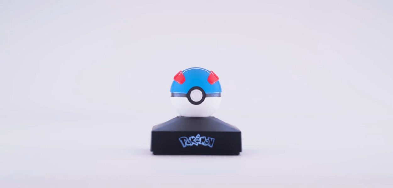 La mini Mega Ball di The Wand Company è ora disponibile nel Pokémon ...